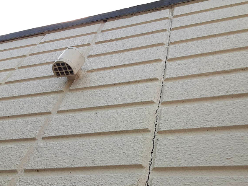 ALCって何？ALC外壁の特徴やメンテナンス方法を解説 - 千葉県木更津市の雨漏り修理・防水工事【アクアプルーフ】